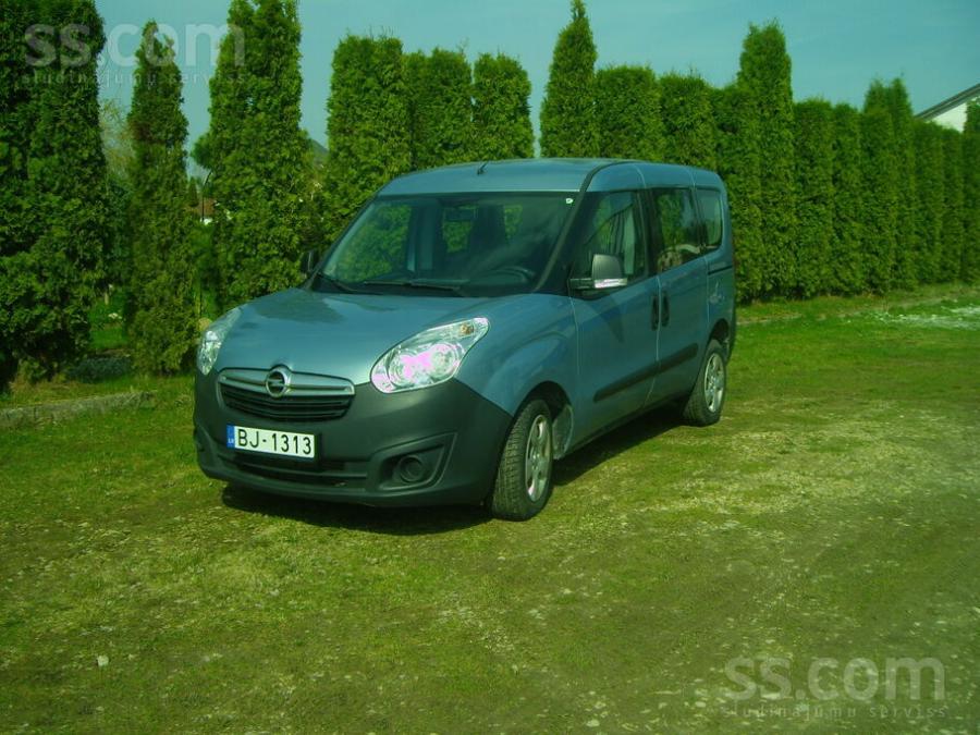 Blue Opel Combo 2012 in Riga, with an engine capacity of 1.60 L and mileage of 336 thousand km for 3500 €, photo 1 on AUTOMOTO.COM.LV