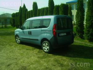 Blue Opel Combo 2012 in Riga, with an engine capacity of 1.60 L and mileage of 336 thousand km for 3500 €, photo 5 on AUTOMOTO.COM.LV