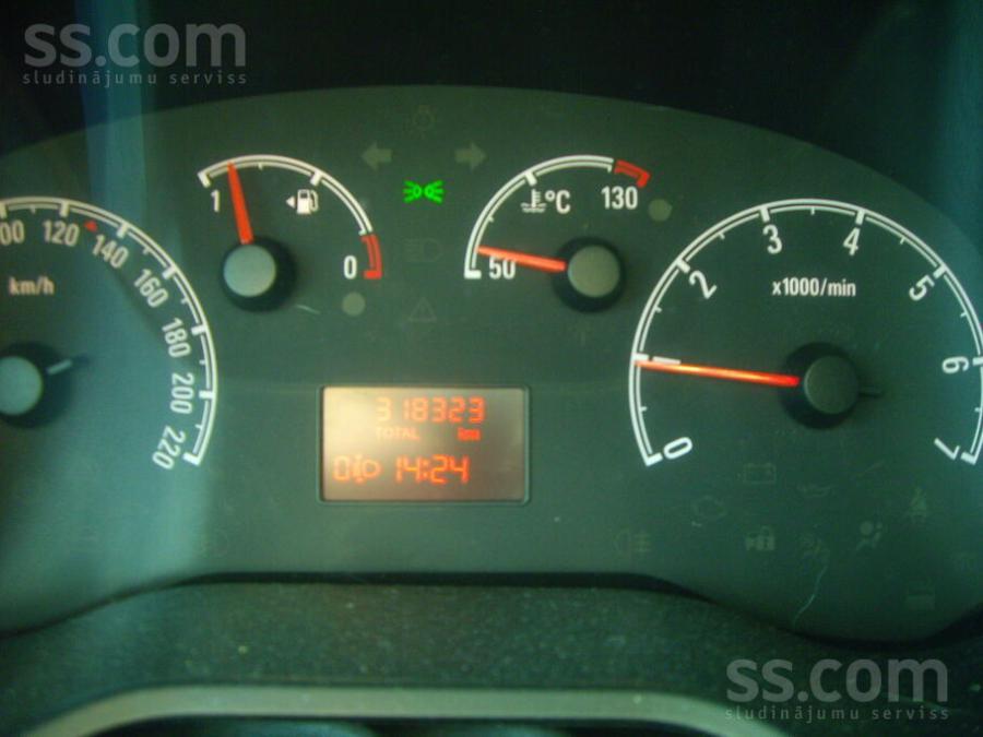 Blue Opel Combo 2012 in Riga, with an engine capacity of 1.60 L and mileage of 336 thousand km for 3500 €, photo 6 on AUTOMOTO.COM.LV