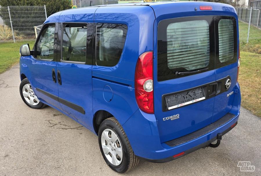 Zils Opel Combo 2013 Šauļi, ar dzinēja tilpumu 1.60 L un nobraukumu 270 tūkst. km par 3990 €, foto 13 vietnē AUTOMOTO.COM.LV