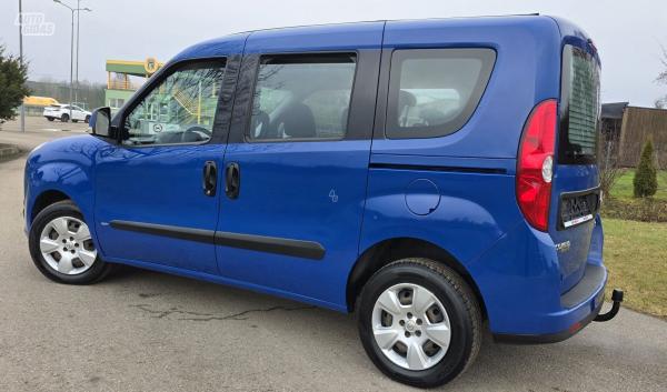 Blue Opel Combo 2013 in Siauliai, with an engine capacity of 1.60 L and mileage of 270 thousand km for 3950 €, photo 10 on AUTOMOTO.COM.LV