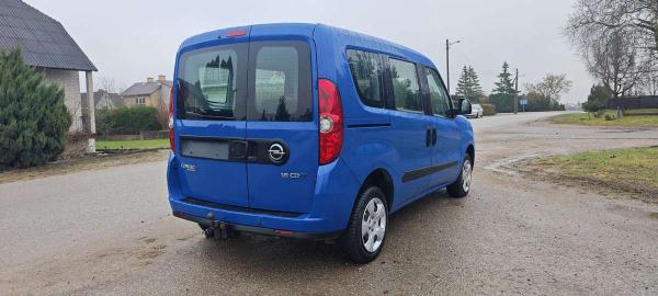 Zils Opel Combo 2015 Utena, ar dzinēja tilpumu 1.60 L un nobraukumu 257 tūkst. km par 4650 €, foto 6 vietnē AUTOMOTO.COM.LV