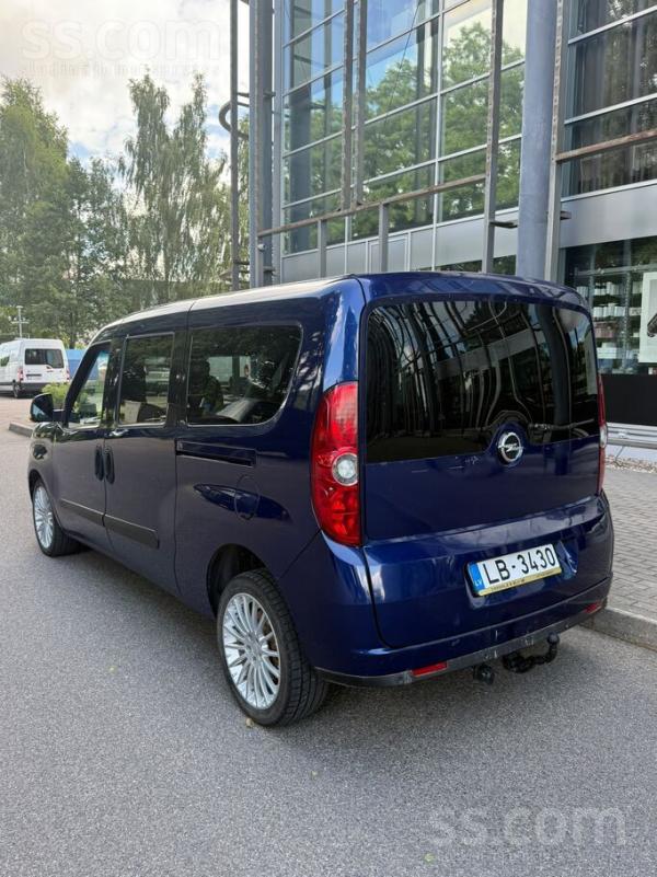 Zils Opel Combo 2015 Rīga, ar dzinēja tilpumu 1.60 L un nobraukumu 0 tūkst. km par 4500 €, foto 3 vietnē AUTOMOTO.COM.LV
