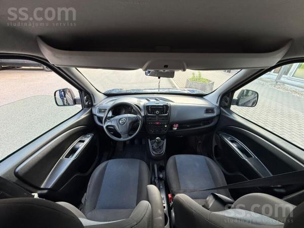 Zils Opel Combo 2015 Rīga, ar dzinēja tilpumu 1.60 L un nobraukumu 0 tūkst. km par 4500 €, foto 5 vietnē AUTOMOTO.COM.LV