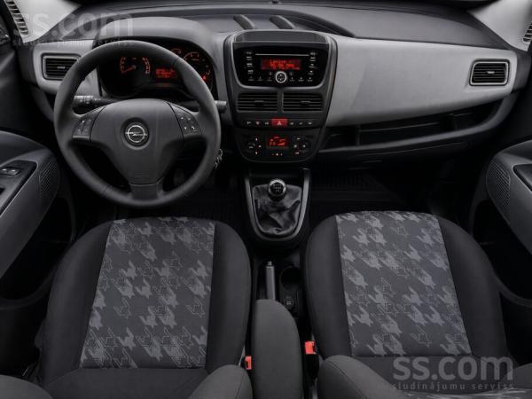 Blue Opel Combo 2017 in Riga, with an engine capacity of 1.60 L and mileage of 195 thousand km for 6980 €, photo 7 on AUTOMOTO.COM.LV