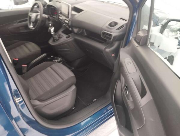Blue Opel Combo 2020 in Taurage, with an engine capacity of 1.50 L and mileage of 105 thousand km for 8800 €, photo 9 on AUTOMOTO.COM.LV