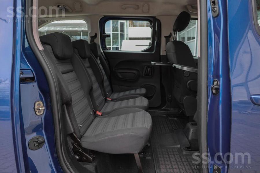 Zils Opel Combo 2020 Rīga, ar dzinēja tilpumu 1.50 L un nobraukumu 0 tūkst. km par 9995 €, foto 17 vietnē AUTOMOTO.COM.LV