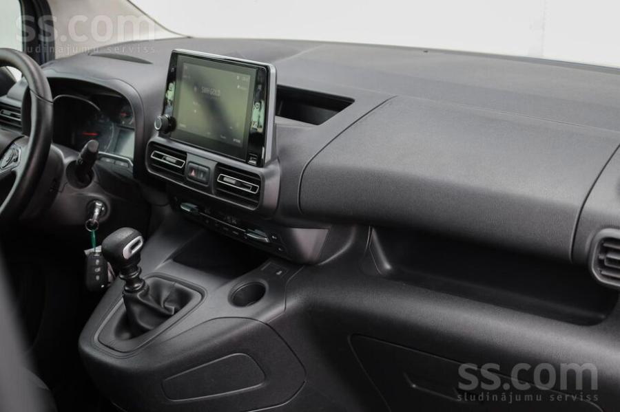 Zils Opel Combo 2020 Rīga, ar dzinēja tilpumu 1.50 L un nobraukumu 0 tūkst. km par 9995 €, foto 20 vietnē AUTOMOTO.COM.LV