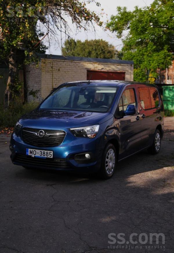Zils Opel Combo 2020 Liepāja, ar dzinēja tilpumu 1.50 L un nobraukumu 152 tūkst. km par 9450 €, foto 1 vietnē AUTOMOTO.COM.LV