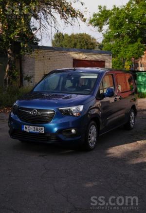 Zils Opel Combo 2020 Liepāja, ar dzinēja tilpumu 1.50 L un nobraukumu 152 tūkst. km par 9450 €, foto  vietnē AUTOMOTO.COM.LV