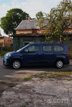 Zils Opel Combo 2020 Liepāja, ar dzinēja tilpumu 1.50 L un nobraukumu 152 tūkst. km par 9450 €, foto 4 vietnē AUTOMOTO.COM.LV