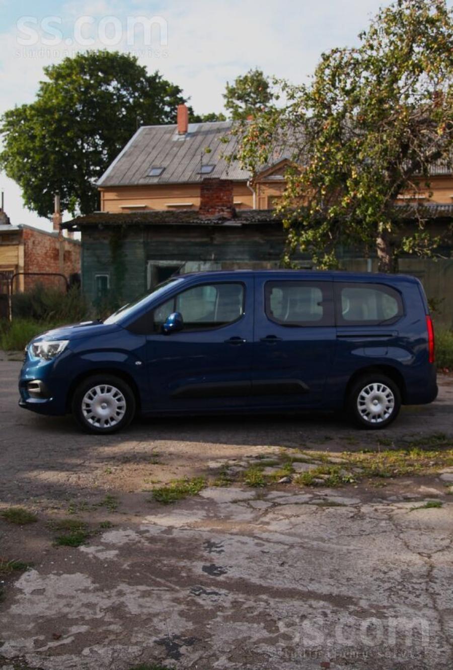 Zils Opel Combo 2020 Liepāja, ar dzinēja tilpumu 1.50 L un nobraukumu 152 tūkst. km par 9450 €, foto 4 vietnē AUTOMOTO.COM.LV