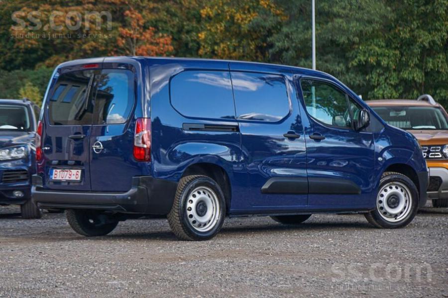 Blue Opel Combo 2023 in Riga, with an engine capacity of 1.50 L and mileage of 159 thousand km for 12990 €, photo 5 on AUTOMOTO.COM.LV