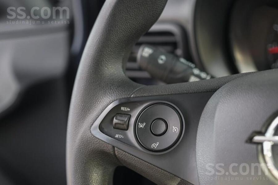 Blue Opel Combo 2023 in Riga, with an engine capacity of 1.50 L and mileage of 159 thousand km for 12990 €, photo 9 on AUTOMOTO.COM.LV