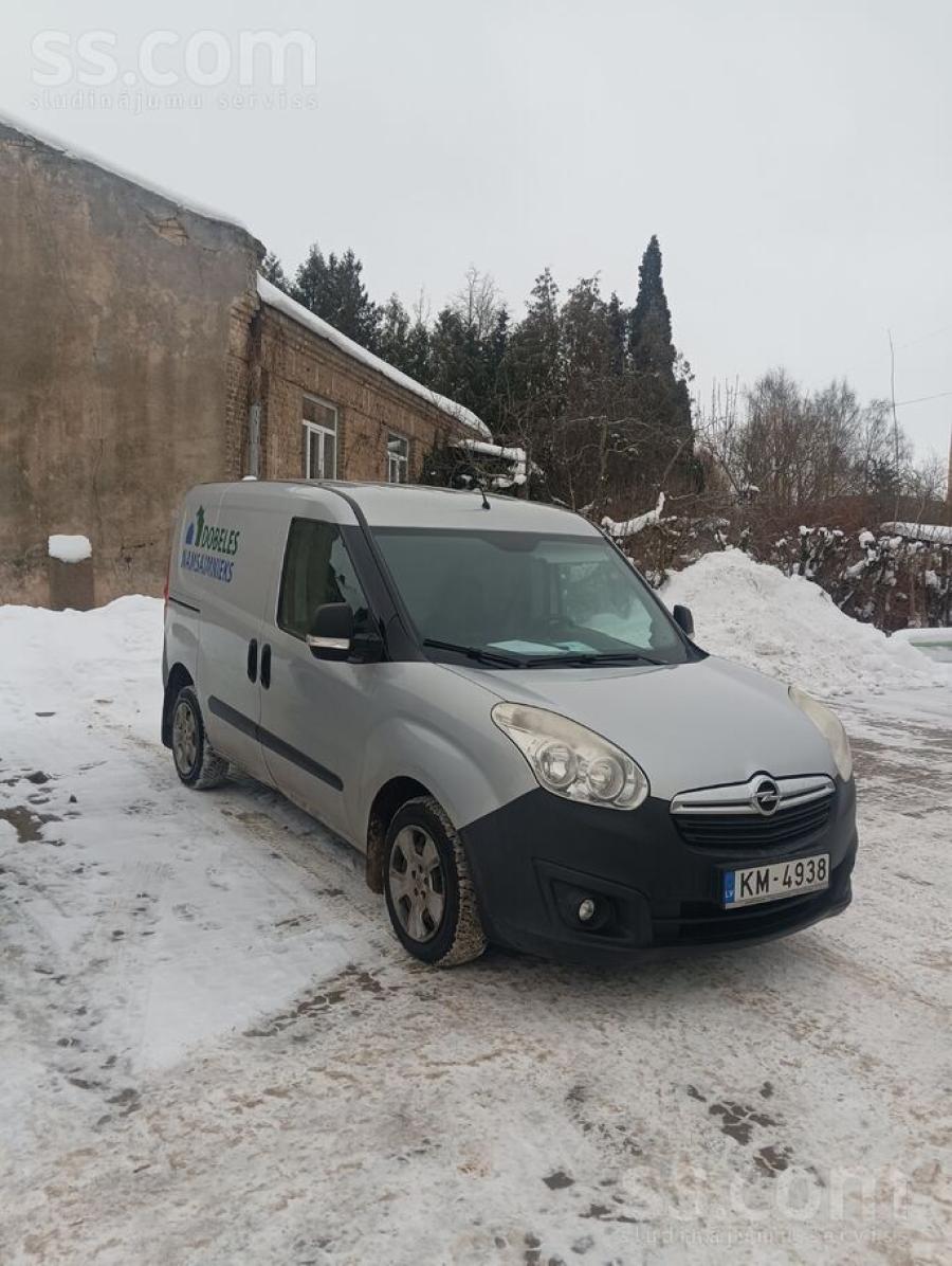 Blue Opel Combo 2016 in Dobele, with an engine capacity of 1.30 L and mileage of 53 thousand km for 5000 €, photo 1 on AUTOMOTO.COM.LV