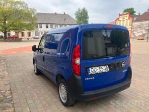 Blue Opel Combo 2017 in Bauska, with an engine capacity of 1.30 L and mileage of 111 thousand km for 4950 €, photo 8 on AUTOMOTO.COM.LV