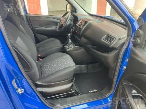 Blue Opel Combo 2017 in Bauska, with an engine capacity of 1.30 L and mileage of 111 thousand km for 4950 €, photo 15 on AUTOMOTO.COM.LV