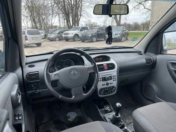 Blue Opel Combo 2004 in Grobiņa, with an engine capacity of 1.70 L and mileage of 260 thousand km for 2500 €, photo 9 on AUTOMOTO.COM.LV