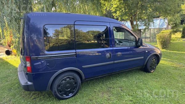 Zils Opel Combo 2005 Kuldīga, ar dzinēja tilpumu 1.70 L un nobraukumu 350 tūkst. km par 1590 €, foto 3 vietnē AUTOMOTO.COM.LV
