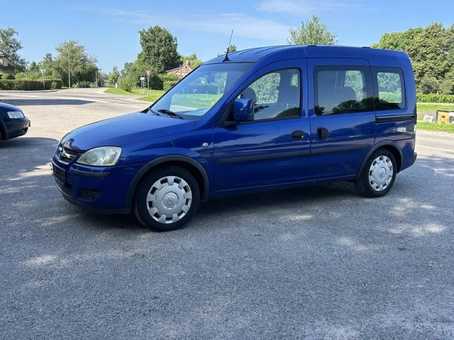 Zils Opel Combo 2007 Grobiņa, ar dzinēja tilpumu 1.60 L un nobraukumu 259 tūkst. km par 2700 €, foto 3 vietnē AUTOMOTO.COM.LV