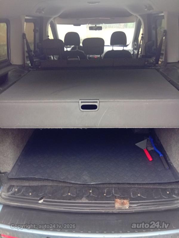 Blue Opel Combo 2013 in Tallinn, with an engine capacity of 1.40 L and mileage of 131 thousand km for 3100 €, photo 11 on AUTOMOTO.COM.LV