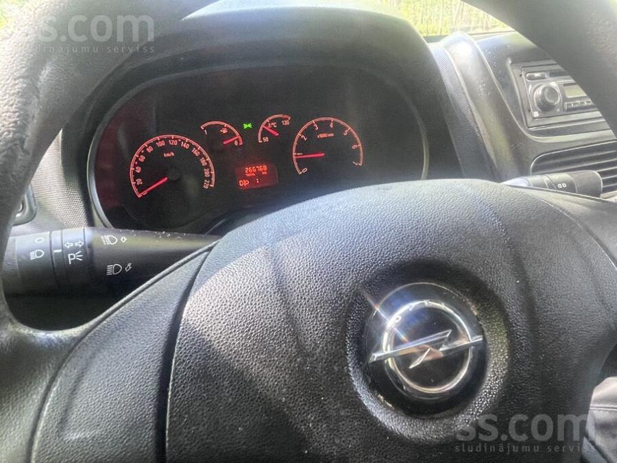 Blue Opel Combo 2013 in Riga, with an engine capacity of 1.30 L and mileage of 267 thousand km for 3200 €, photo 8 on AUTOMOTO.COM.LV