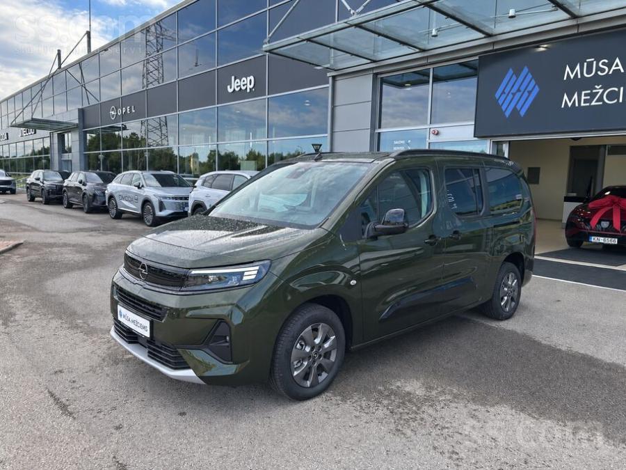 Green Opel Combo 2026 in Riga, with an engine capacity of 1.50 L and mileage of 10 thousand km for 33500 €, photo 1 on AUTOMOTO.COM.LV