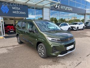 Green Opel Combo 2026 in Riga, with an engine capacity of 1.50 L and mileage of 10 thousand km for 33500 €, photo 4 on AUTOMOTO.COM.LV