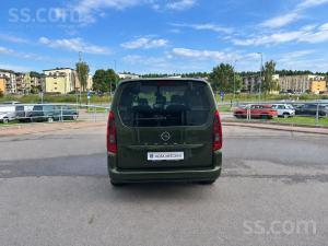 Green Opel Combo 2026 in Riga, with an engine capacity of 1.50 L and mileage of 10 thousand km for 33500 €, photo 6 on AUTOMOTO.COM.LV
