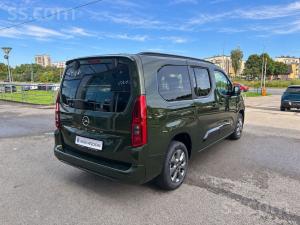 Green Opel Combo 2026 in Riga, with an engine capacity of 1.50 L and mileage of 10 thousand km for 33500 €, photo 9 on AUTOMOTO.COM.LV
