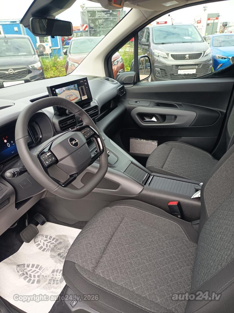 Zaļš Opel Combo 2026 Tartu, ar dzinēja tilpumu 1.50 L un nobraukumu 0 tūkst. km par 33900 €, foto 13 vietnē AUTOMOTO.COM.LV