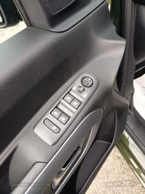 Zaļš Opel Combo 2026 Tartu, ar dzinēja tilpumu 1.50 L un nobraukumu 0 tūkst. km par 33900 €, foto 17 vietnē AUTOMOTO.COM.LV