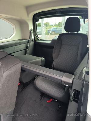 Zaļš Opel Combo 2026 Tartu, ar dzinēja tilpumu 1.50 L un nobraukumu 0 tūkst. km par 33900 €, foto 19 vietnē AUTOMOTO.COM.LV