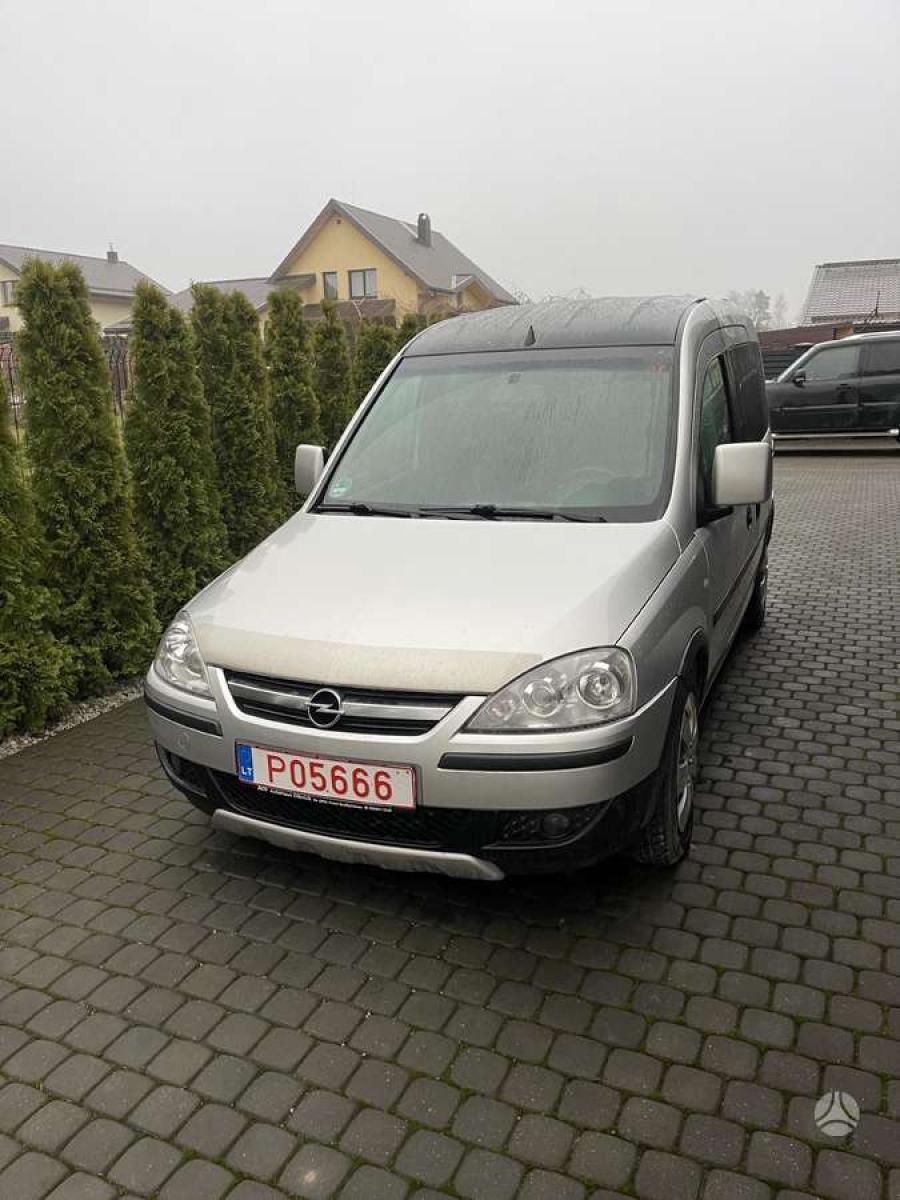 Grey Opel Combo 2010 in Vilnius, with an engine capacity of 1.69 L and mileage of 250 thousand km for 2799 €, photo 1 on AUTOMOTO.COM.LV