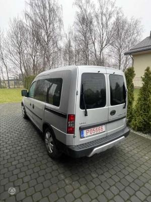 Grey Opel Combo 2010 in Vilnius, with an engine capacity of 1.69 L and mileage of 250 thousand km for 2799 €, photo 3 on AUTOMOTO.COM.LV