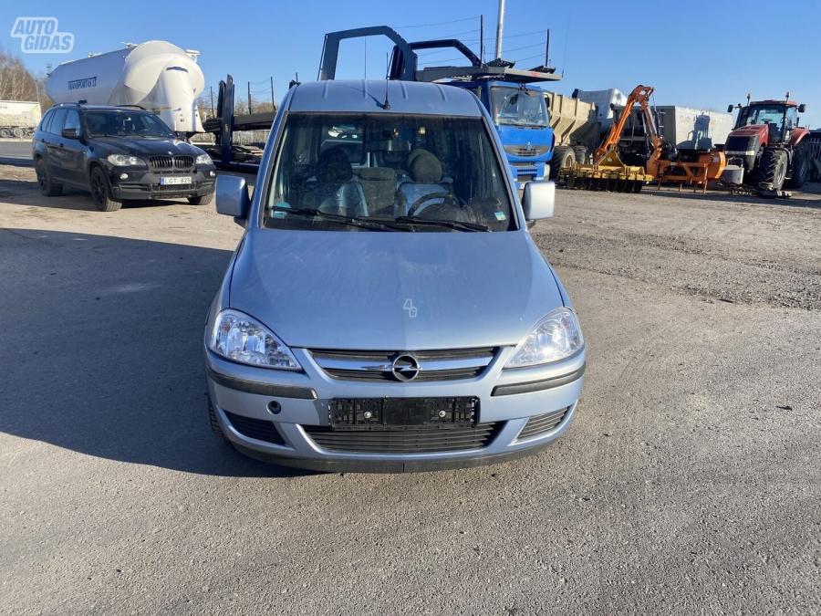 Pelēks Opel Combo 2004 Vilkaviškis, ar dzinēja tilpumu 1.60 L un nobraukumu 213 tūkst. km par 2550 €, foto 10 vietnē AUTOMOTO.COM.LV