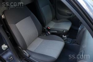 Grey Opel Combo 2007 in Valmiera, with an engine capacity of 1.70 L and mileage of 203 thousand km for 2700 €, photo 7 on AUTOMOTO.COM.LV