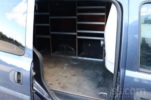 Grey Opel Combo 2007 in Valmiera, with an engine capacity of 1.70 L and mileage of 203 thousand km for 2700 €, photo 8 on AUTOMOTO.COM.LV