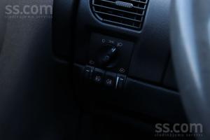 Grey Opel Combo 2007 in Valmiera, with an engine capacity of 1.70 L and mileage of 203 thousand km for 2700 €, photo 19 on AUTOMOTO.COM.LV