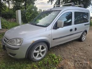 Grey Opel Combo 2008 in Riga, with an engine capacity of 1.70 L and mileage of 350 thousand km for 1800 €, photo 5 on AUTOMOTO.COM.LV