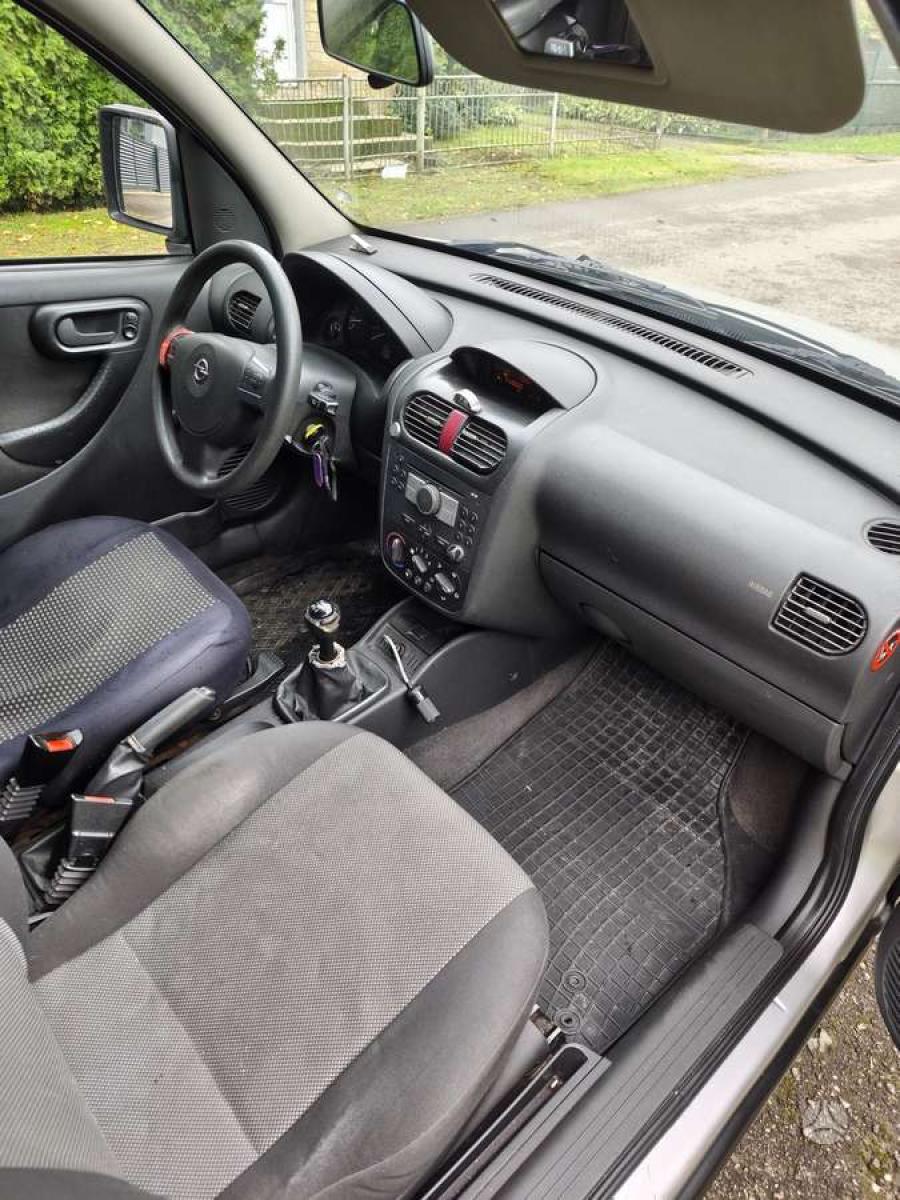 Grey Opel Combo 2008 in Panevezys, with an engine capacity of 1.25 L and mileage of 400 thousand km for 1650 €, photo 6 on AUTOMOTO.COM.LV