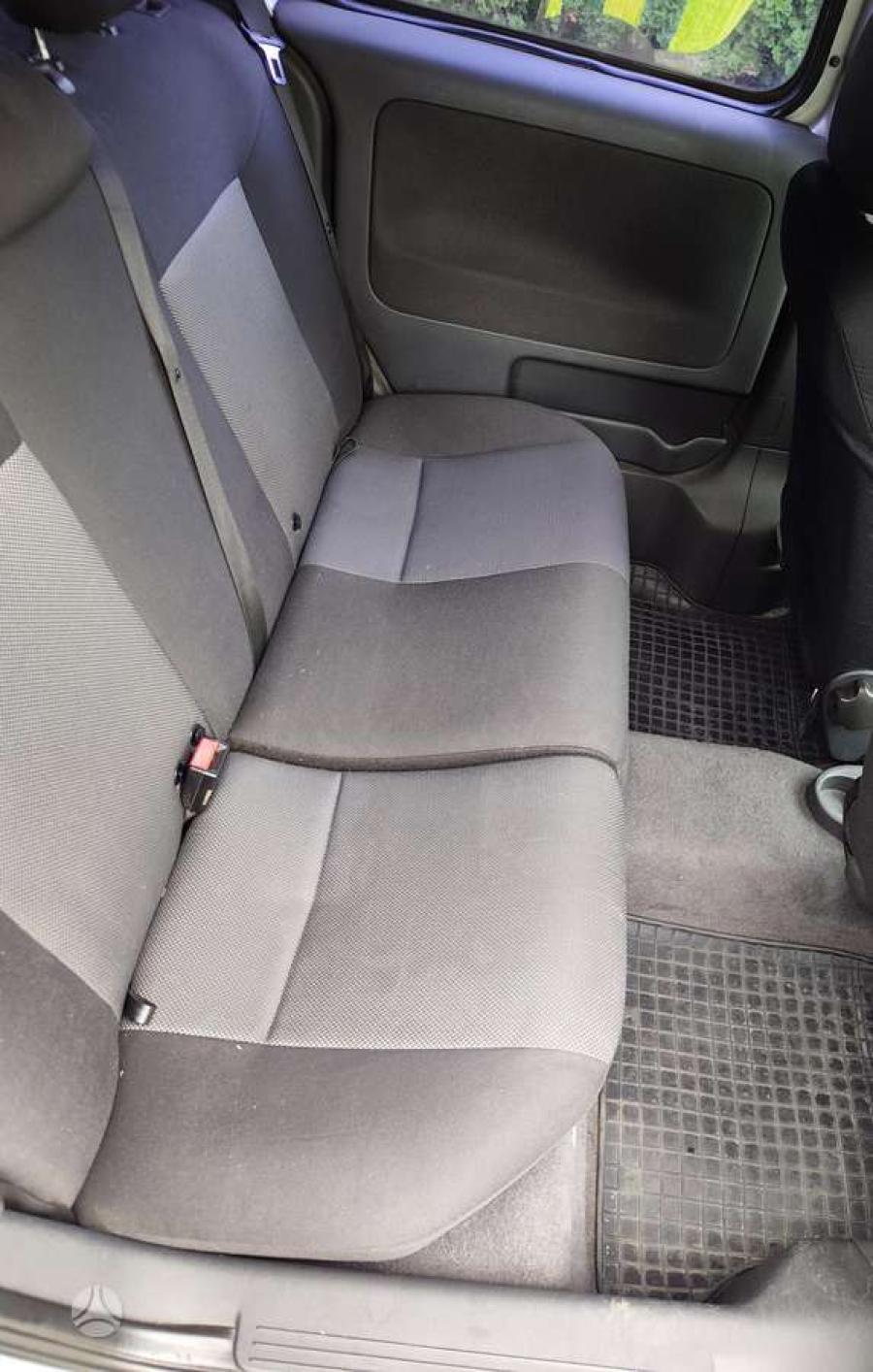 Grey Opel Combo 2008 in Panevezys, with an engine capacity of 1.25 L and mileage of 400 thousand km for 1650 €, photo 7 on AUTOMOTO.COM.LV
