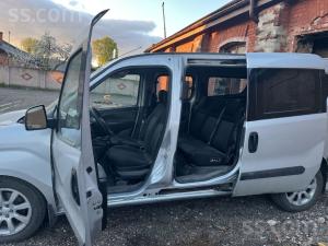 Pelēks Opel Combo 2013 Daugavpils, ar dzinēja tilpumu 1.60 L un nobraukumu 345 tūkst. km par 3500 €, foto 2 vietnē AUTOMOTO.COM.LV