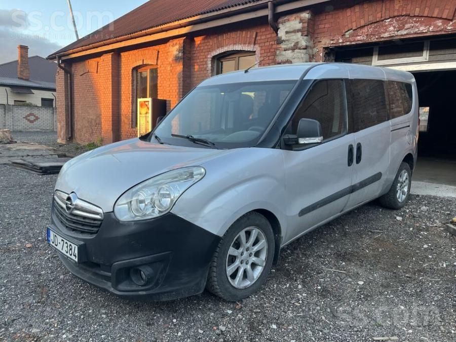 Pelēks Opel Combo 2013 Daugavpils, ar dzinēja tilpumu 1.60 L un nobraukumu 345 tūkst. km par 3500 €, foto 9 vietnē AUTOMOTO.COM.LV