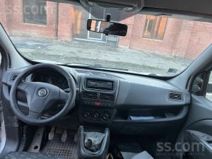 Pelēks Opel Combo 2013 Daugavpils, ar dzinēja tilpumu 1.60 L un nobraukumu 345 tūkst. km par 3500 €, foto 10 vietnē AUTOMOTO.COM.LV