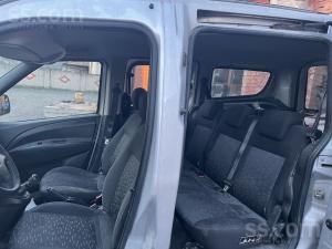 Pelēks Opel Combo 2013 Daugavpils, ar dzinēja tilpumu 1.60 L un nobraukumu 345 tūkst. km par 3500 €, foto 11 vietnē AUTOMOTO.COM.LV
