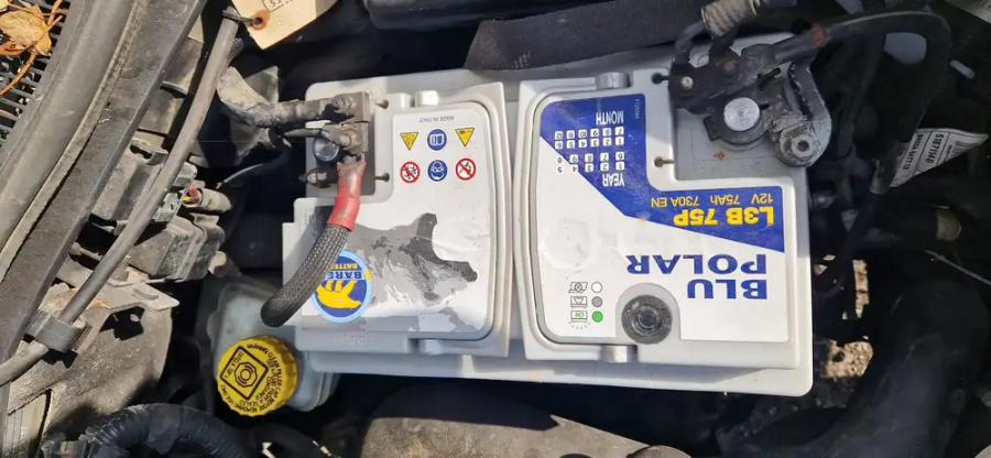 Grey Opel Combo 2013 in Daugavpils, with an engine capacity of 1.60 L and mileage of 341 thousand km for 2750 €, photo 32 on AUTOMOTO.COM.LV