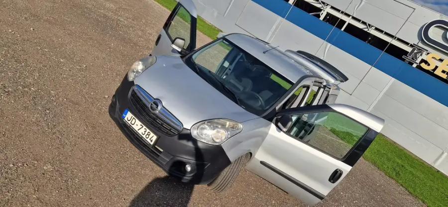 Grey Opel Combo 2013 in Daugavpils, with an engine capacity of 1.60 L and mileage of 341 thousand km for 2750 €, photo 38 on AUTOMOTO.COM.LV