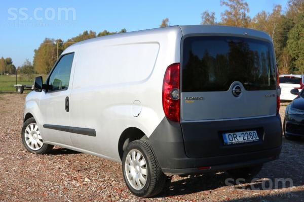 Pelēks Opel Combo 2013 Kuldīga, ar dzinēja tilpumu 1.60 L un nobraukumu 266 tūkst. km par 4550 €, foto 3 vietnē AUTOMOTO.COM.LV