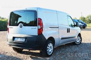 Grey Opel Combo 2013 in Kuldiga, with an engine capacity of 1.60 L and mileage of 266 thousand km for 4550 €, photo 5 on AUTOMOTO.COM.LV